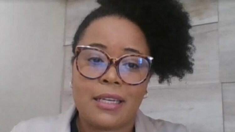 Saiba quem é Samantha Vitena, professora negra expulsa de voo por ...